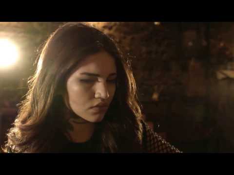 Kahraman Deniz -  Hiçbir Şeyin Anlamı Yok