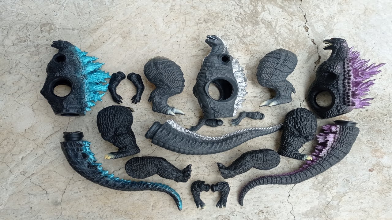 assemble toys godzilla, godzilla ultima, earth godzilla, and godzilla ...