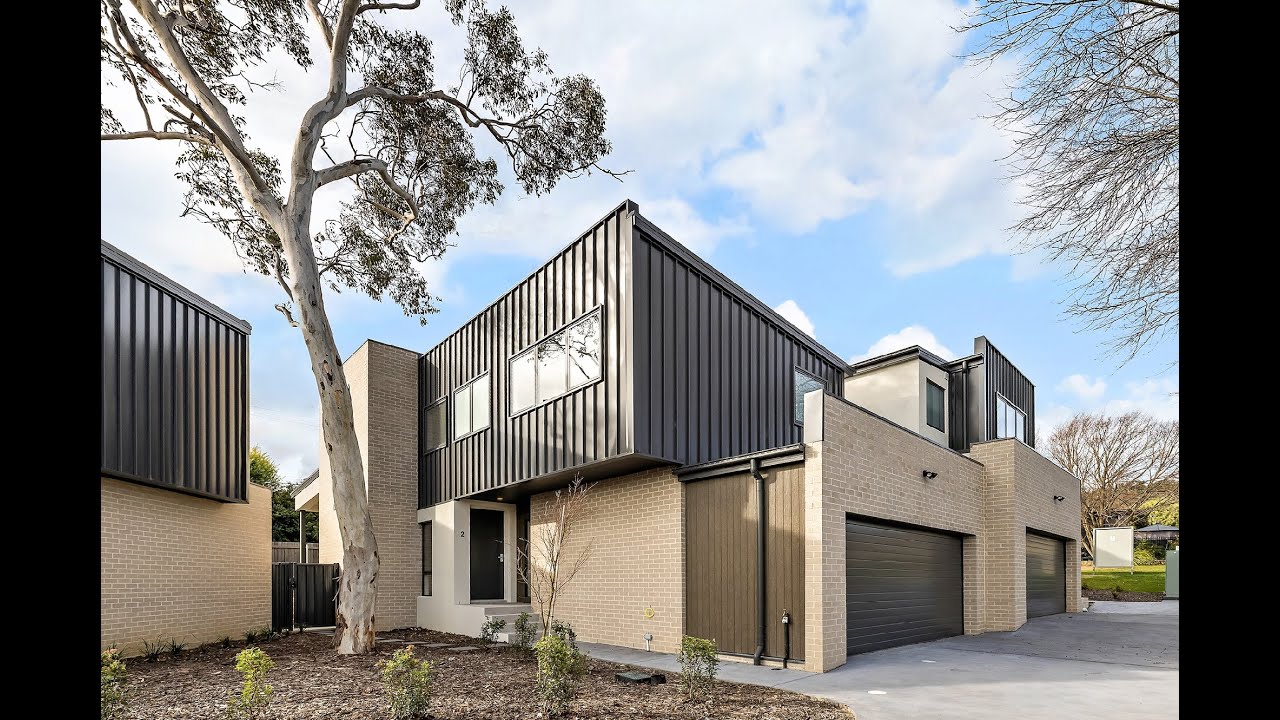 2/17 Tompson Street, GARRAN - YouTube