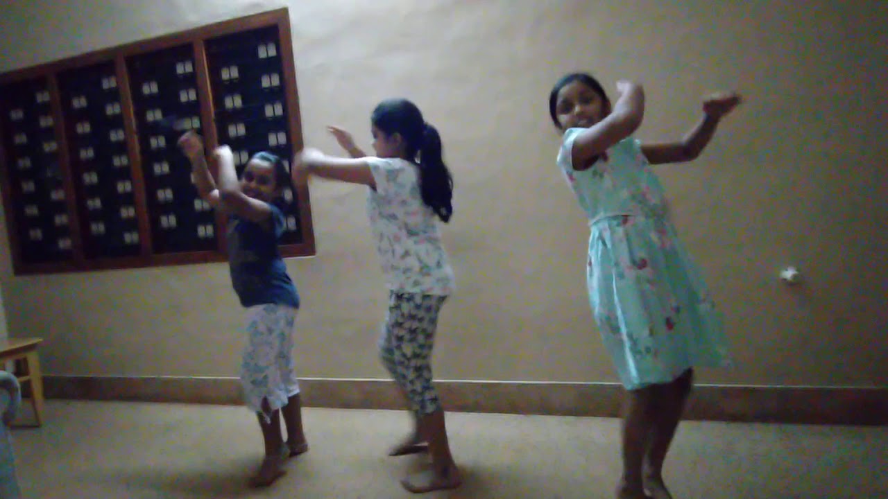 Funny dance video - YouTube