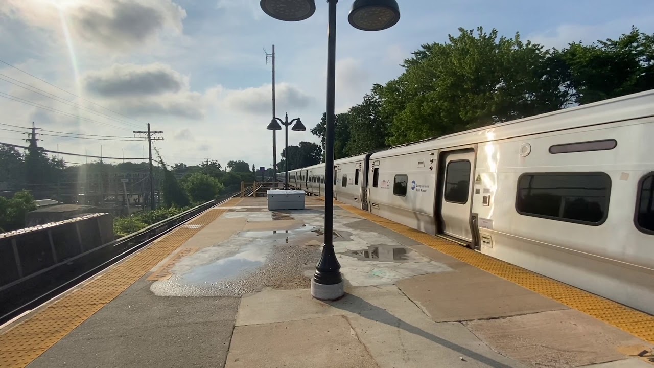 LIRR AM Rush Hour Action at Locust Manor & Laurelton - YouTube