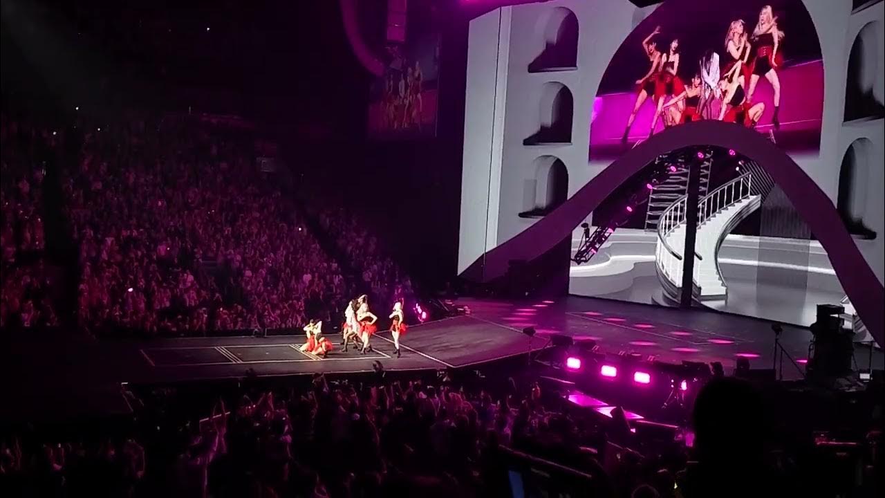 New Rules (Dua Lipa cover) - Sana - Twice - ScotiaBank Arena Toronto Canada 07/02/2023 - YouTube