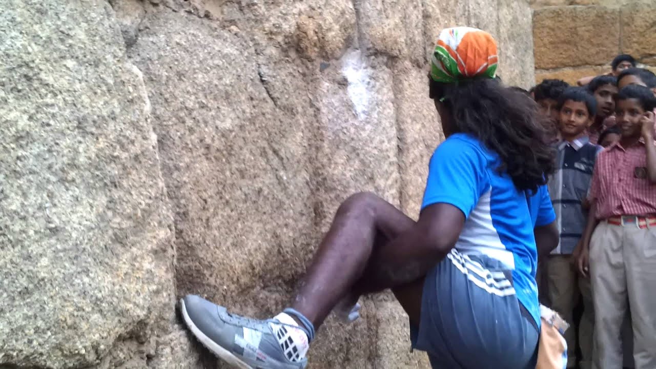 Monkey King (Jyoti Raj) in action - YouTube