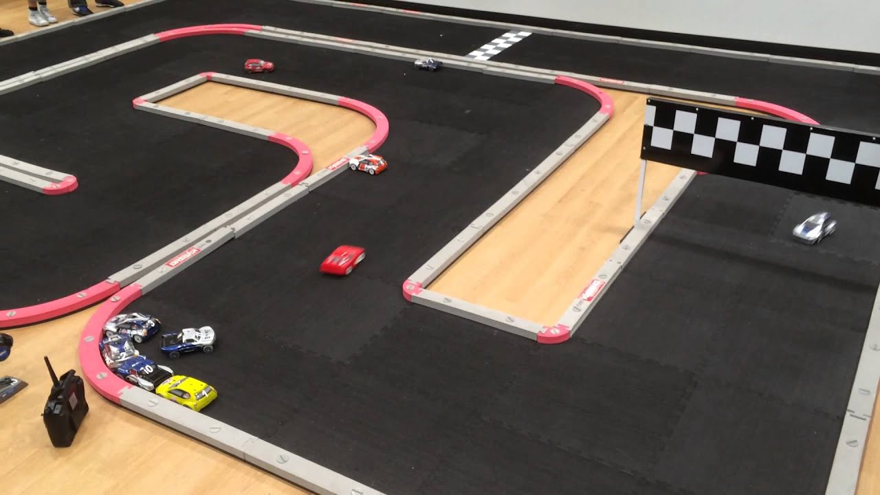 Huntingdon radio controlled car club at tesco extra Huntingdon. - YouTube