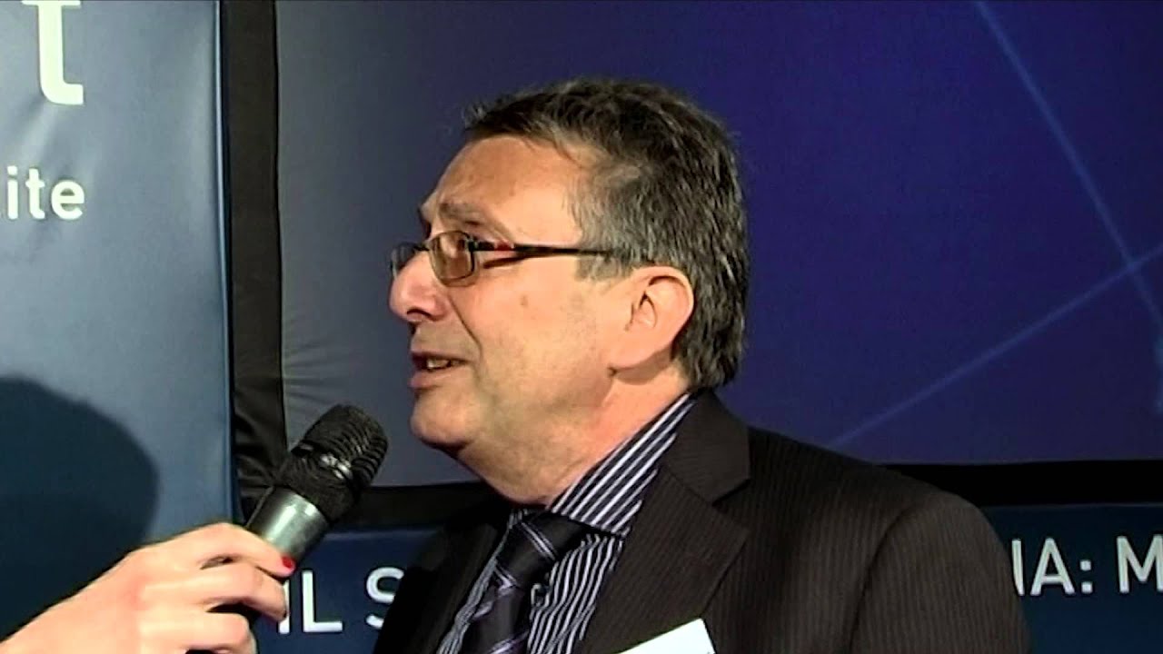 Il Satellite in Italia - Renato Farina - YouTube