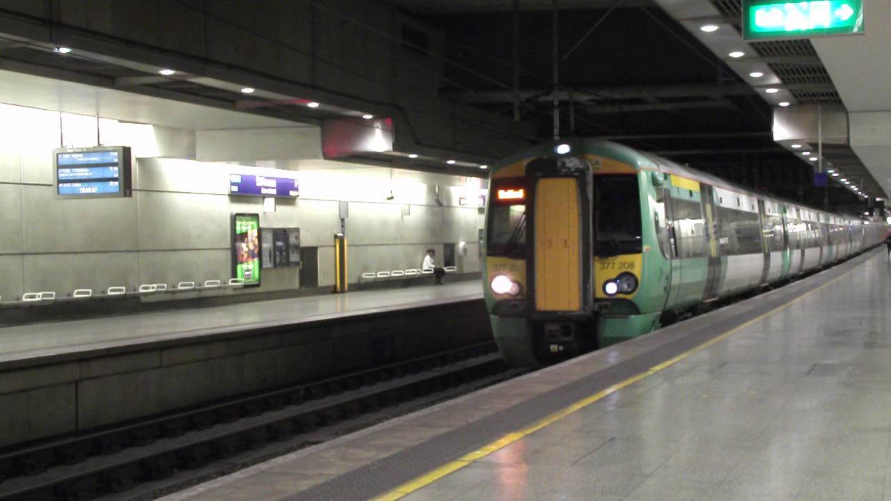 Class 377 Electrostar - First Capital Connect (Southern Livery) - St ...