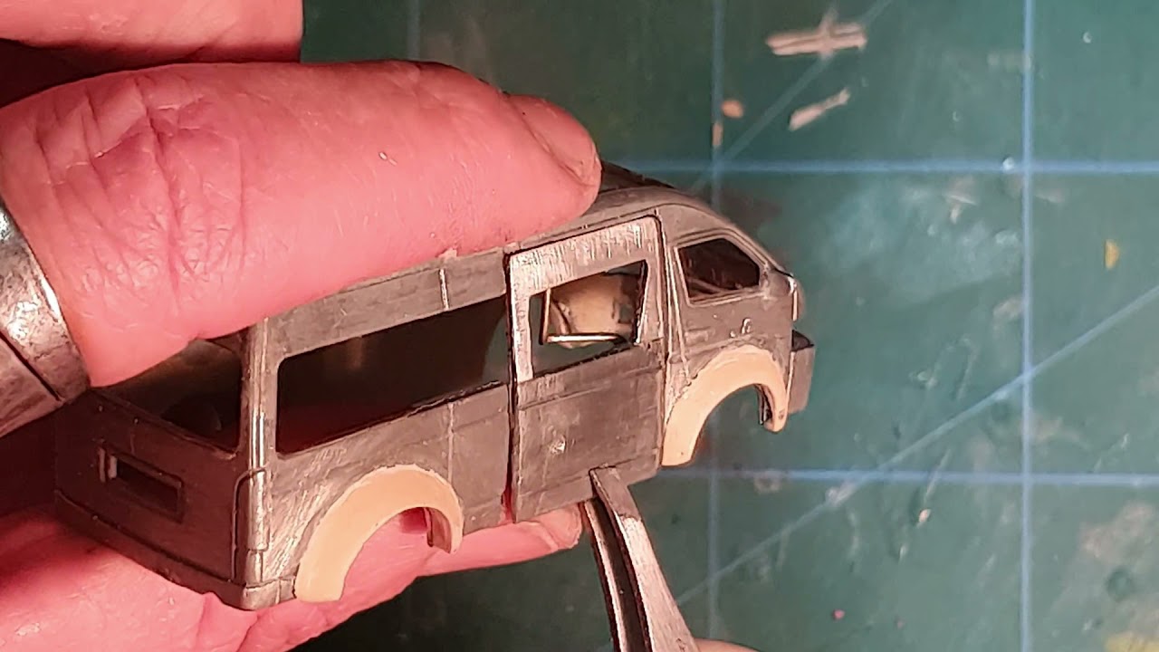 Toyota Hiace hot wheels extreme makeover - YouTube