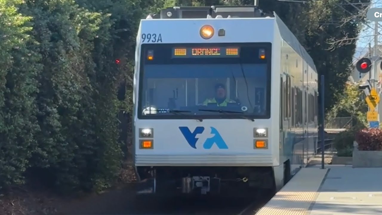 San Jose VTA Light Rail Trains - YouTube