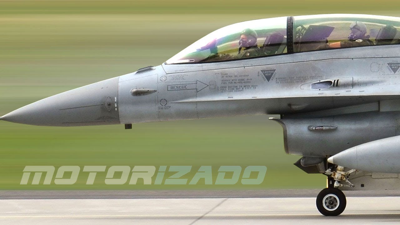 F-16 Fighting Falcon Fighter Jets Take Off - YouTube