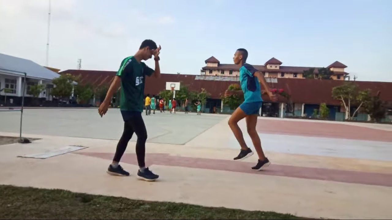 Teknik Latihan Lompat Jauh Dengan Tinggi Rintangan 150cm - YouTube