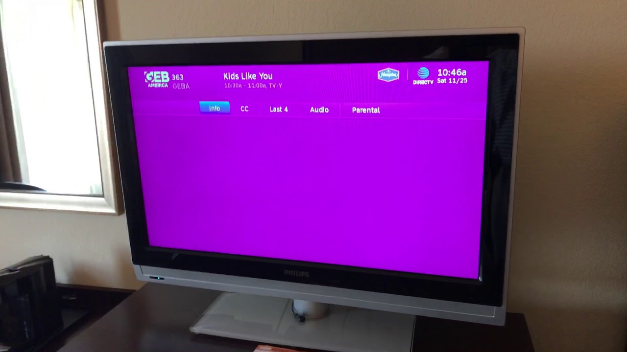 Front desk Hampton Inn Gainesville. Purple/pink screen. How to fix ...