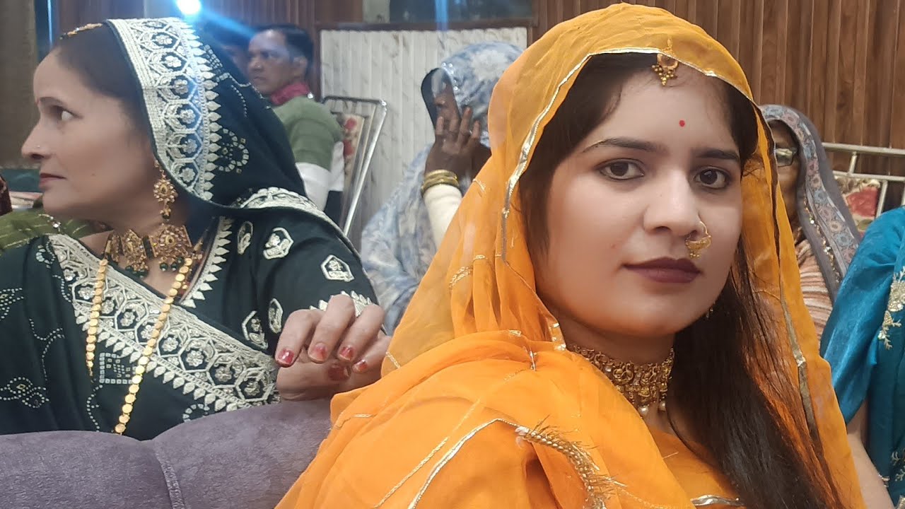 Pooja Dubey is live - YouTube