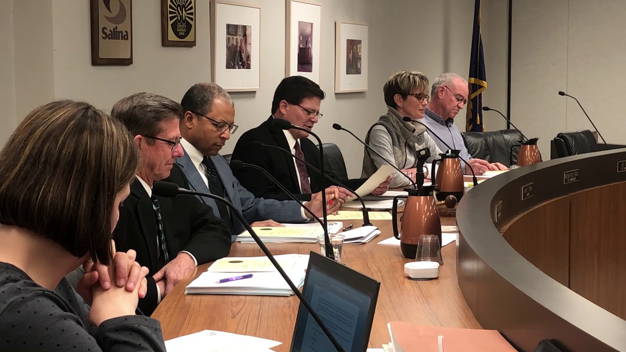 Mayor Ryan honors Georgetown Santas - YouTube