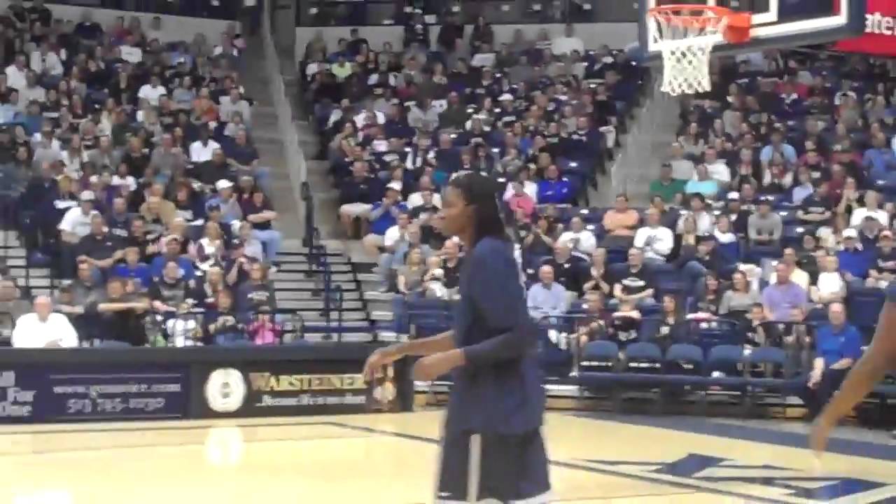 Amber Harris Dunk - YouTube