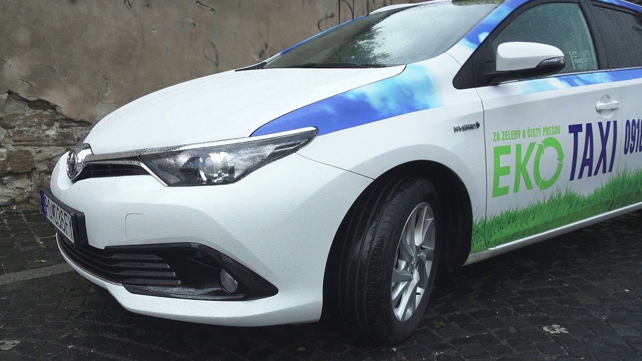 Eko Taxi v Prešove jazdí na hybridných Toyotách - YouTube
