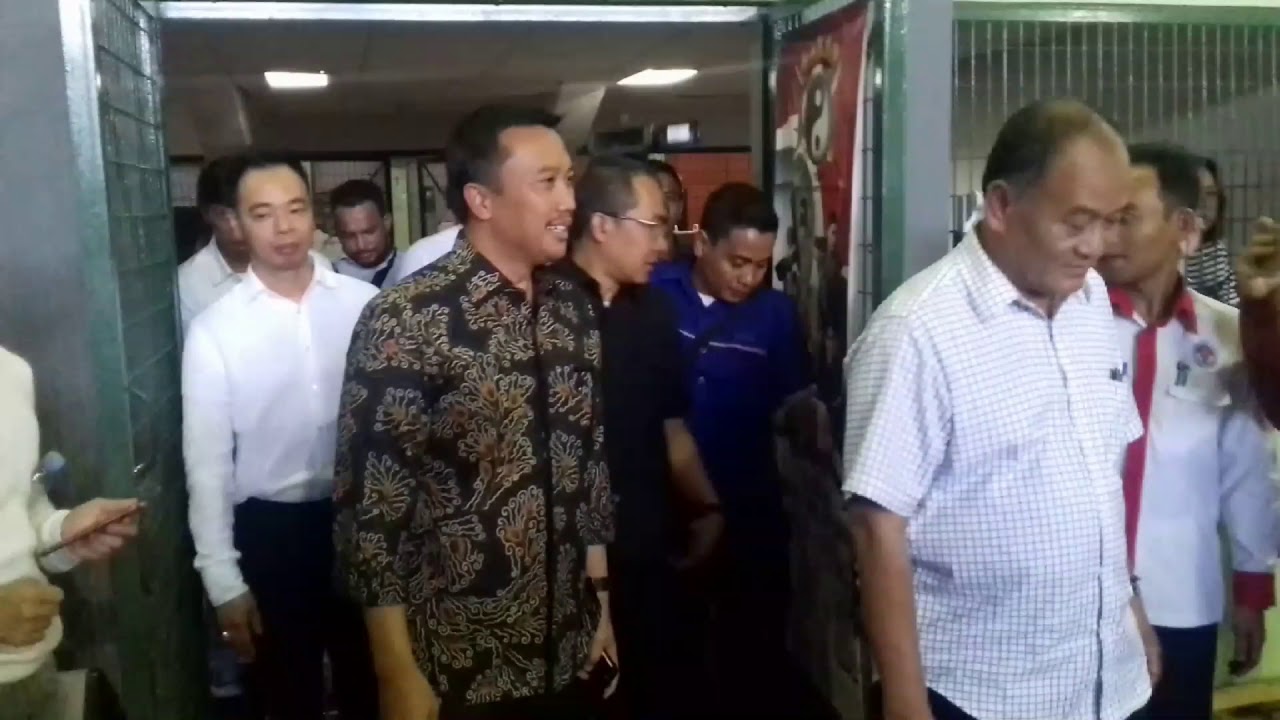 Menpora, Imam Nahrawi Kunjungi Pelatnas Wushu di GOR Simprug Pertamina ...
