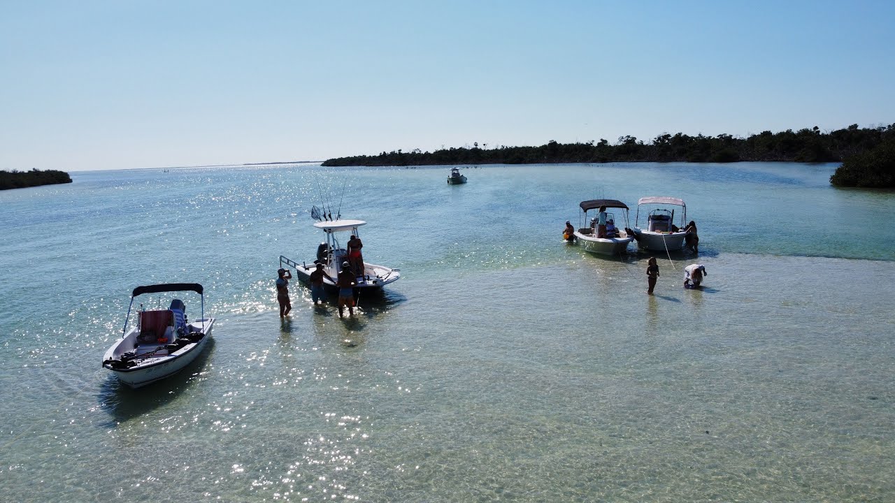 40mph Drone Crash into boat - YouTube