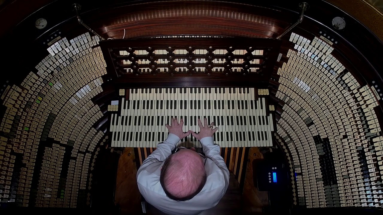 Organist Monte Maxwell playing the Midmer-Losh pipe organ - YouTube