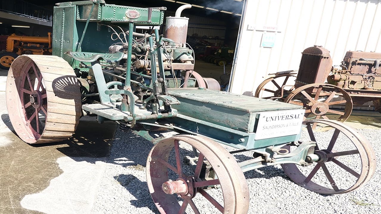 1913 Saunderson & Mills Universal Tractor Running in Geraldine - YouTube