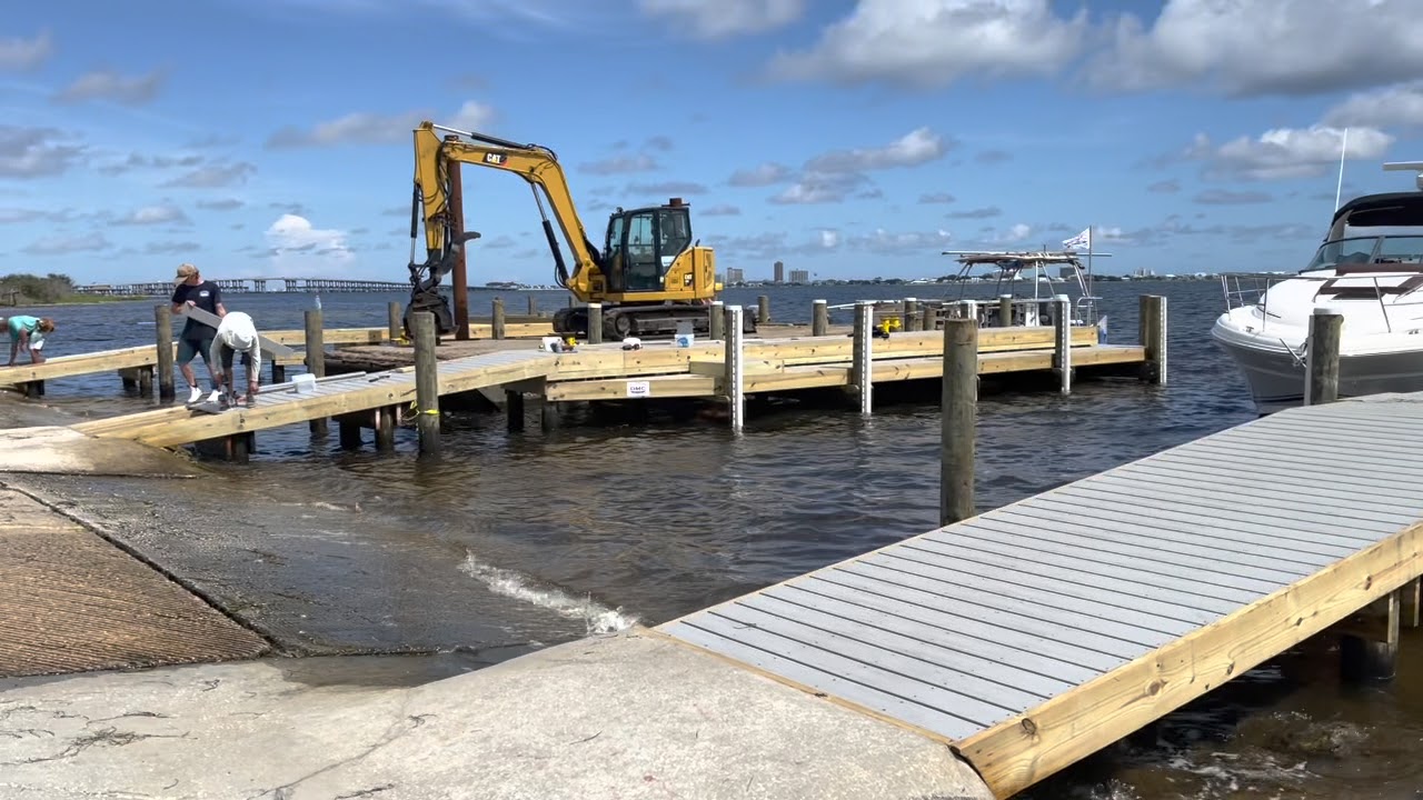 SHORELINE PARK BOAT RAMPS DOCK CONSTRUCTION UPDATE - YouTube