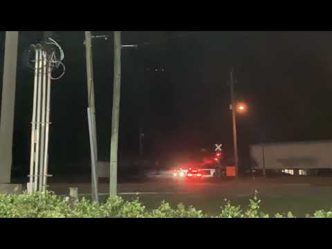 UP 7982 Leads Manifest DPU KCSM Magnolia,Tx - YouTube