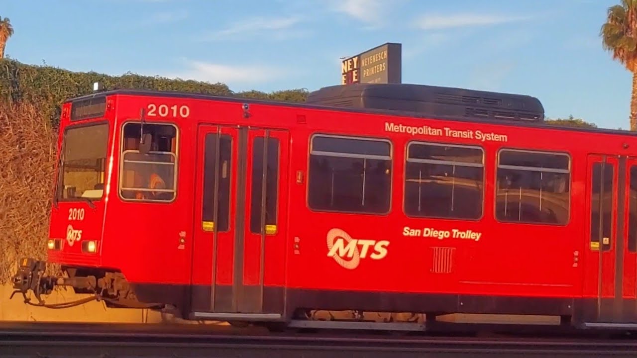 San Diego Trolley Siemens SD100 2010 Middletown Station approach - YouTube