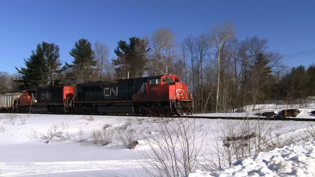 CN 8934 at Sparrow Lake (23MAR2014) - YouTube
