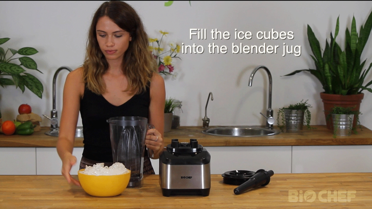 Using the BioChef Atlas Power Blender to Crush Ice - YouTube