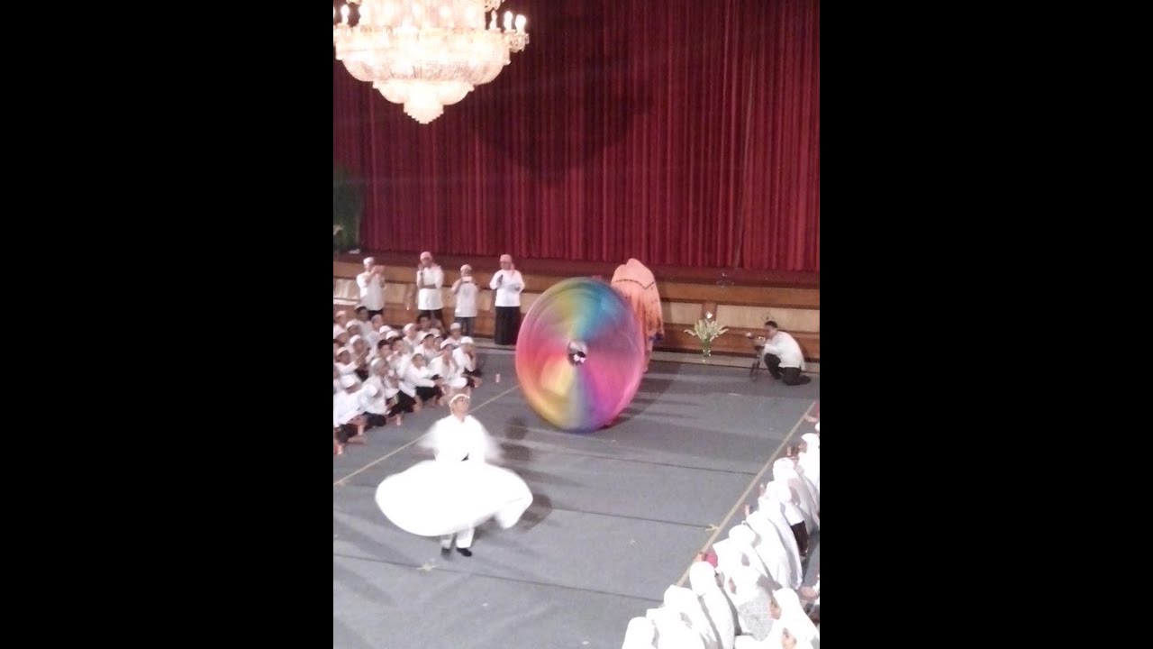 Tari Sufi-Tanura(Sanggar Yudha Asri), GOR Simprug, Jakarta 16/7/2014 ...