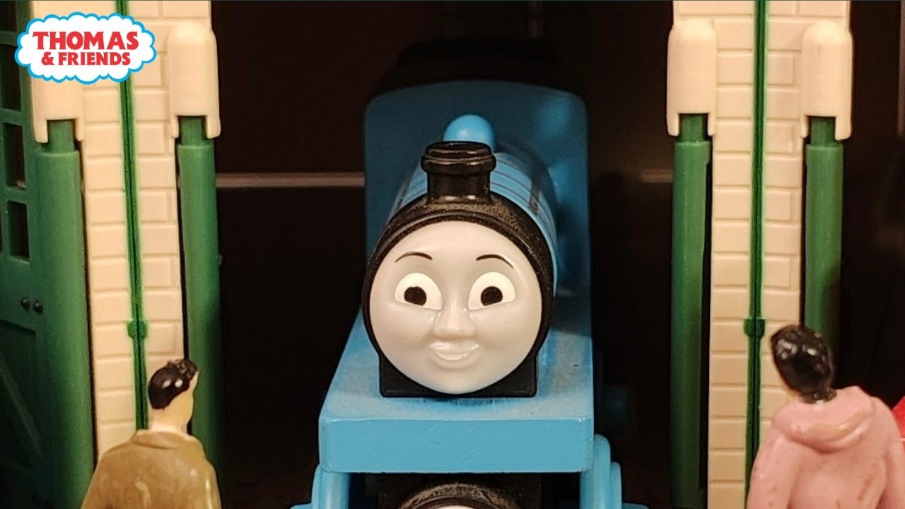 Old Edward | Edward Helps Out | Thomas & Friends Clip Remake - YouTube
