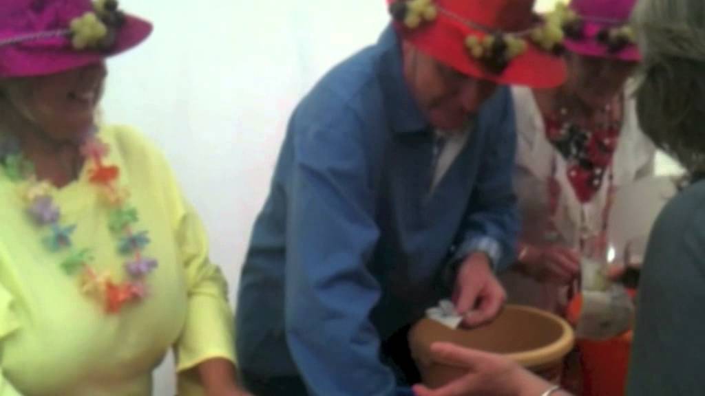 A Human Fruit Machine - YouTube