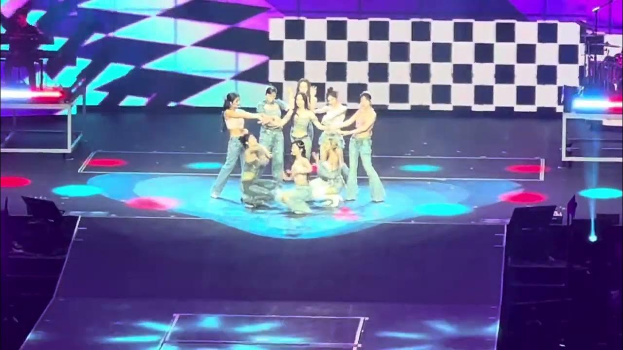 TWICE - Talk That Talk | “Ready To Be” 5th World Tour (Toronto) 230703 | FanCam - YouTube