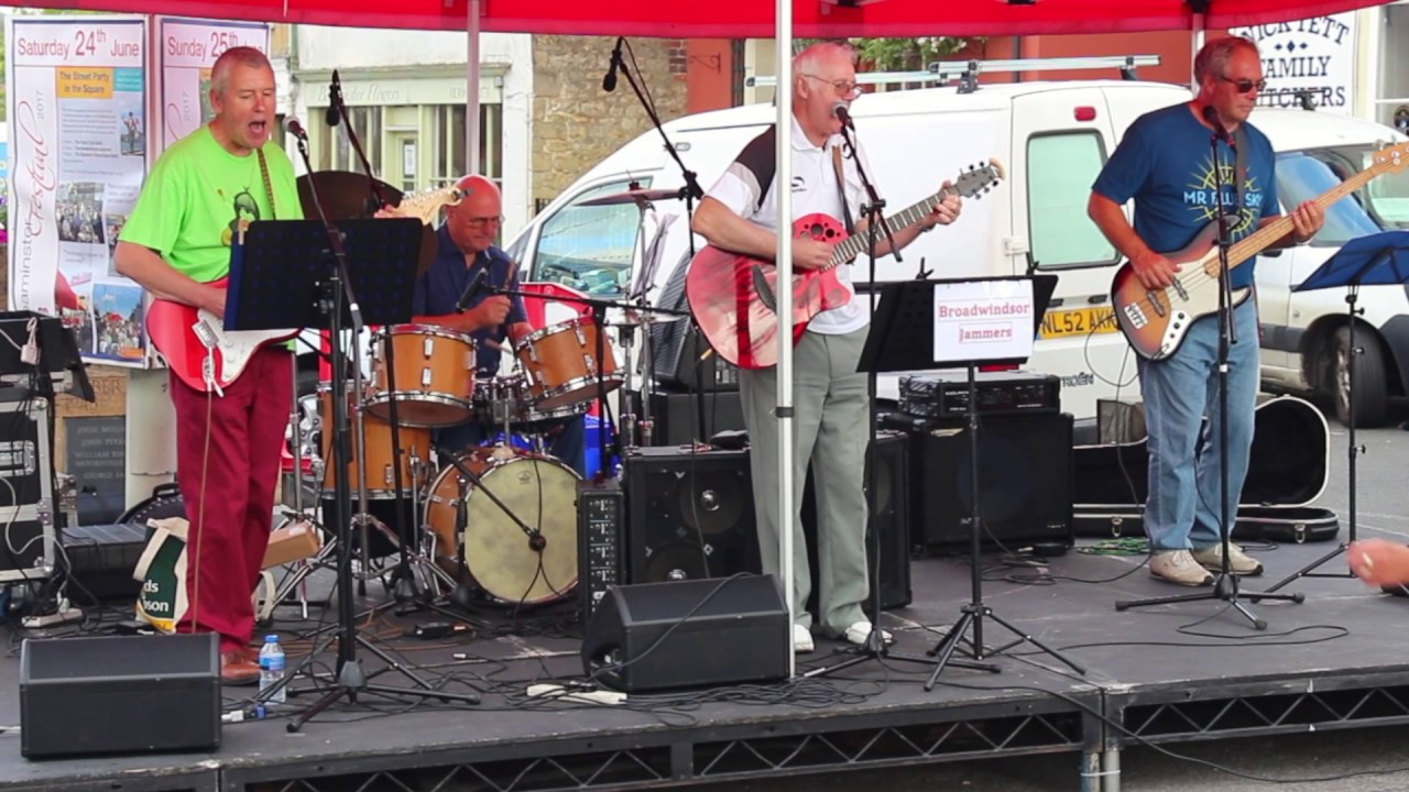 Broadwindsor Jammers at Beaminster Festival 2017 Street Party - YouTube