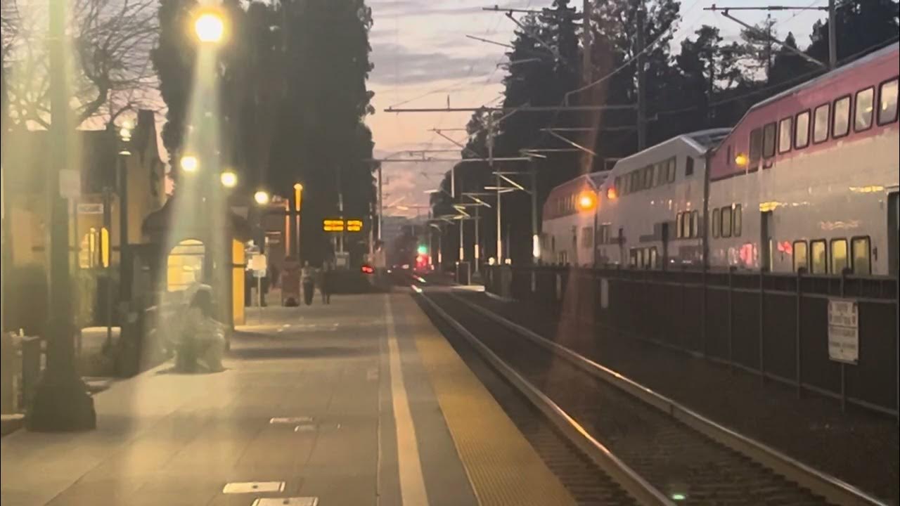 Caltrain Cab Car 120 At Burlingame Train Station - YouTube