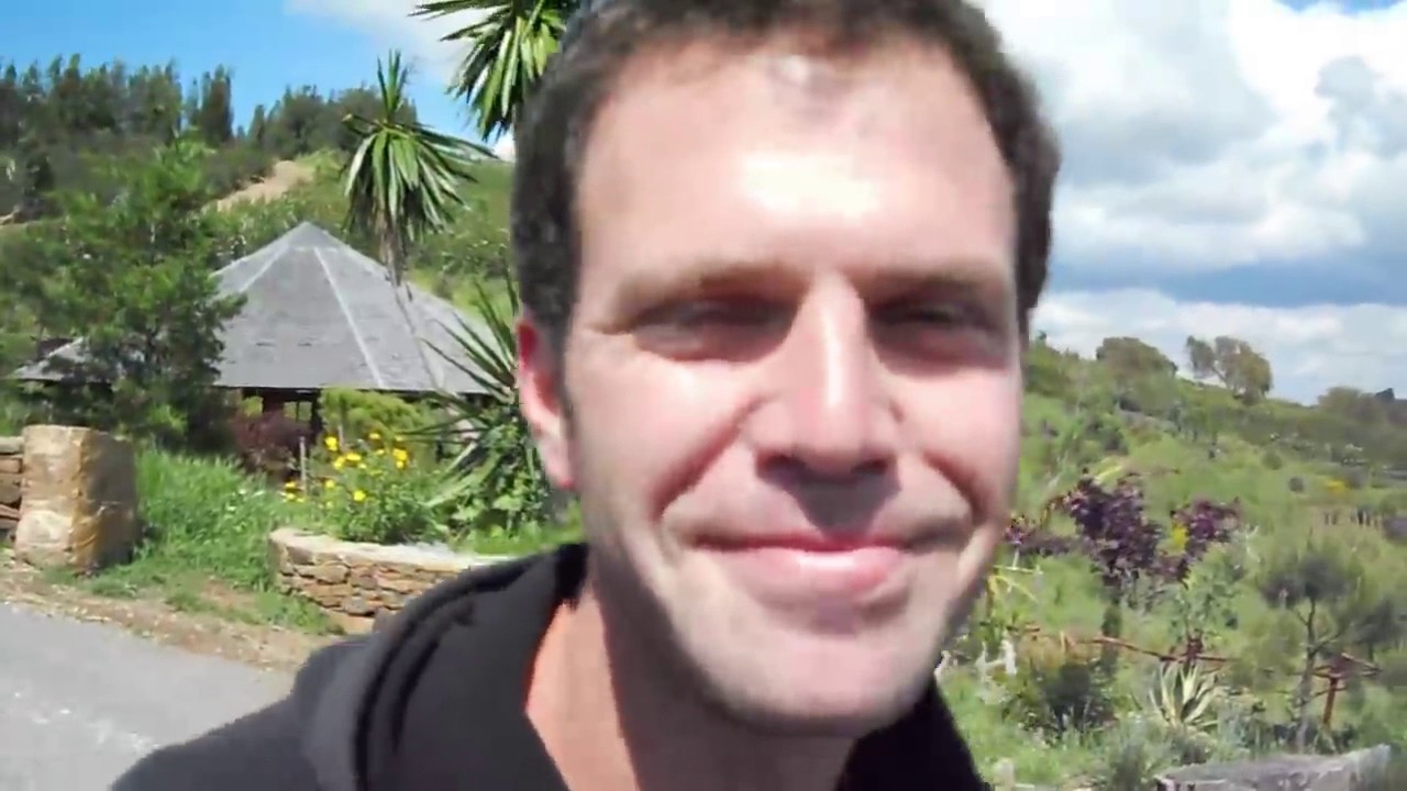 HAPPY MONTE SAHAJA - MOOJI OFFICIAL VIDEO - YouTube