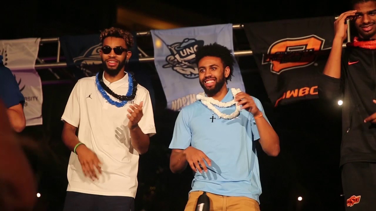 UNC Men's Basketball: Joel Berry wins Maui Tournament Dance Off! - YouTube