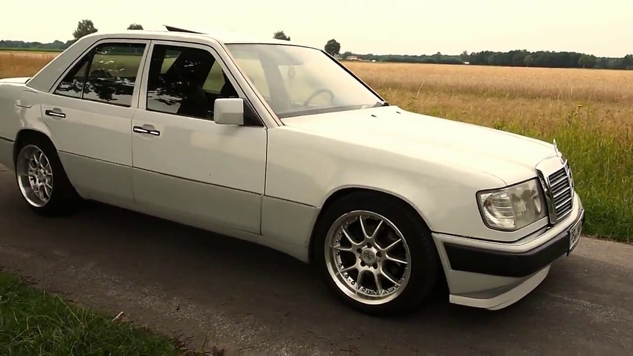 Mercedes W124 / Low and Slow - YouTube