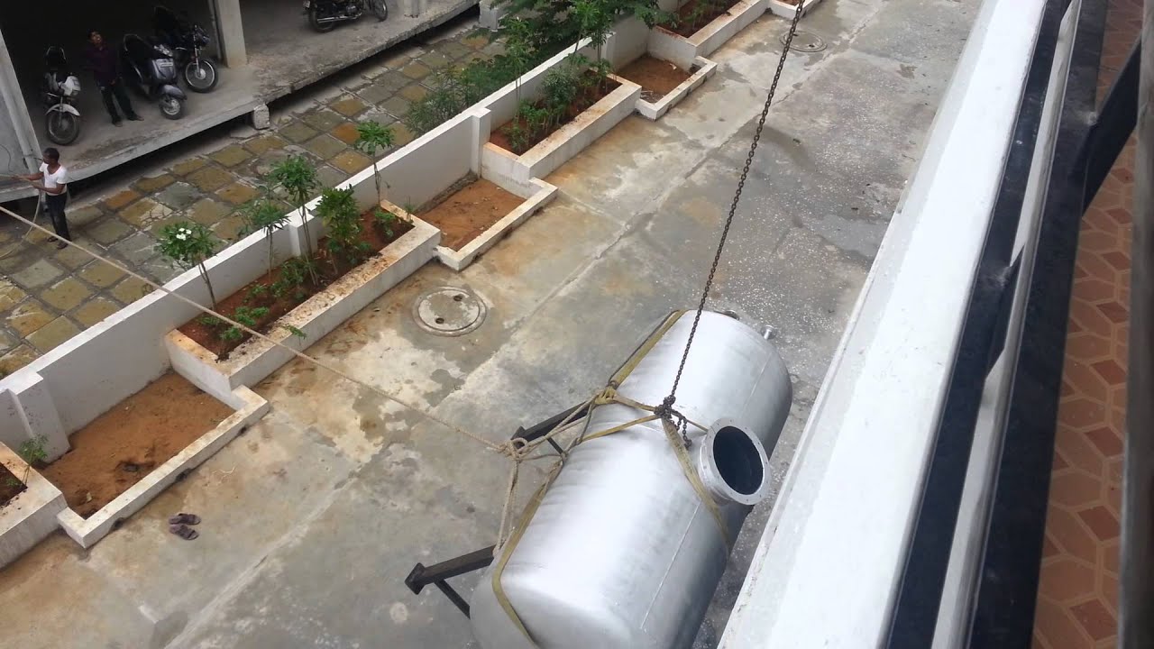 Lifting heavy tank to roof(3) - YouTube