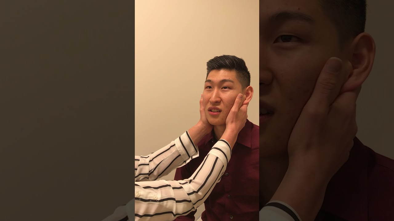 Halmagyi Head Thrust Maneuver - YouTube