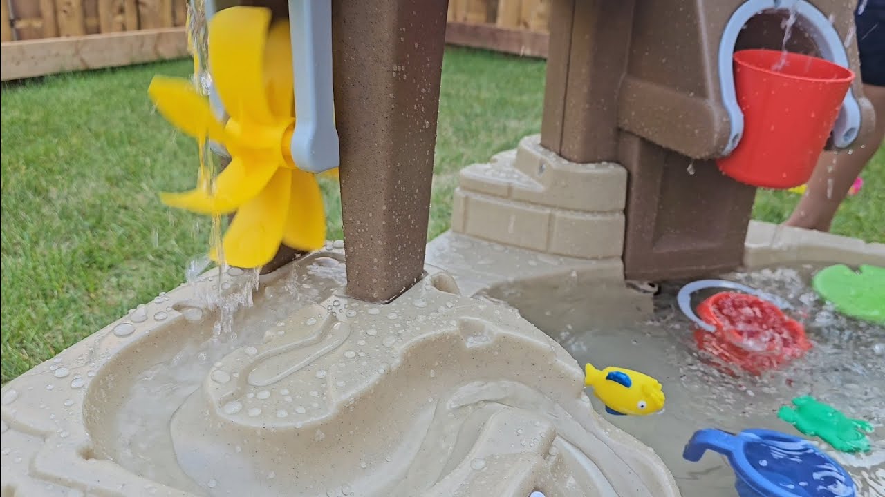 Step 2 Pump & Splash Discovery Pond Water Table - YouTube