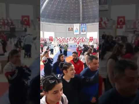 Taşoluk Belediyesi Güreş U17 takım art arda 3. kez Türkiye şampiyonu olarak tarih yazdı