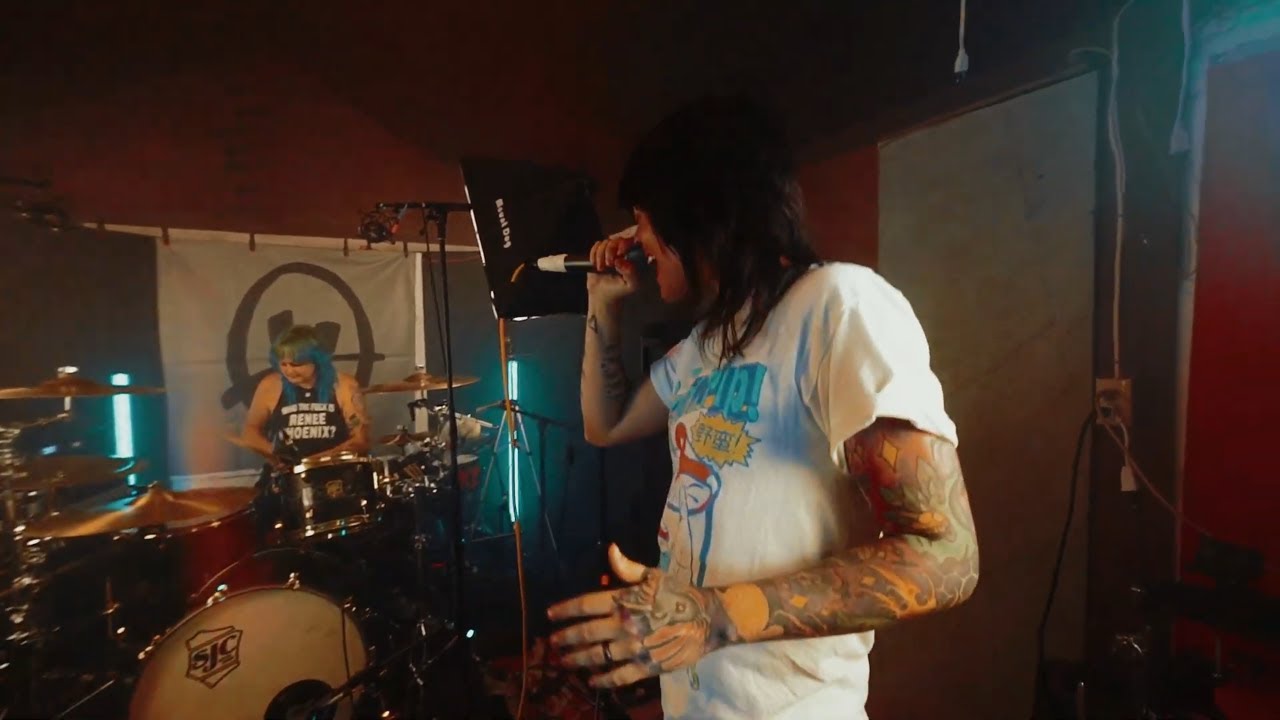 Renee Phoenix - EZPZ (Live Concert Series Pt. 1) - YouTube