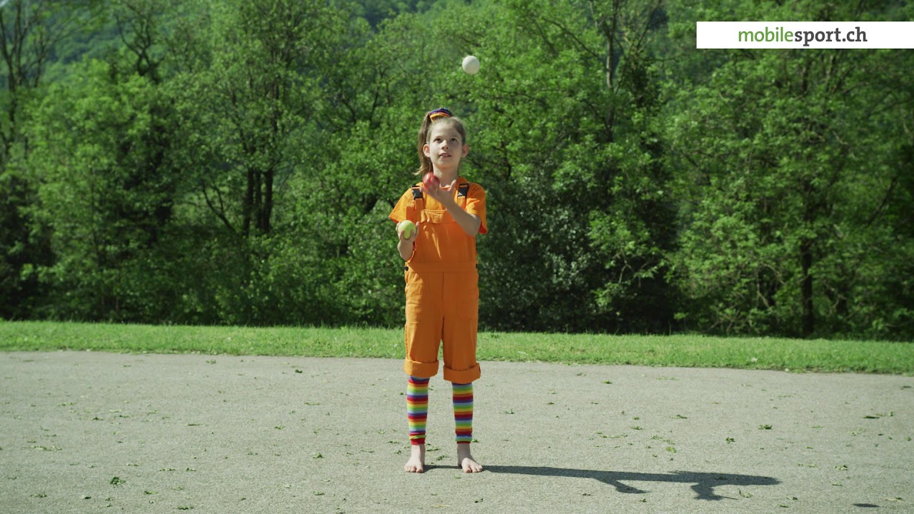 Il circo a scuola – Giocoleria: Una, due, tre palline – Cascata con tre ...