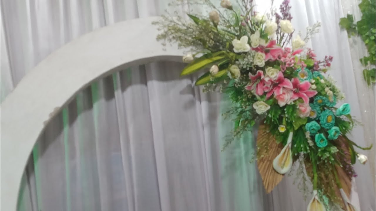 Membuat rangkaian bunga di lingkaran untuk acara wedding - YouTube