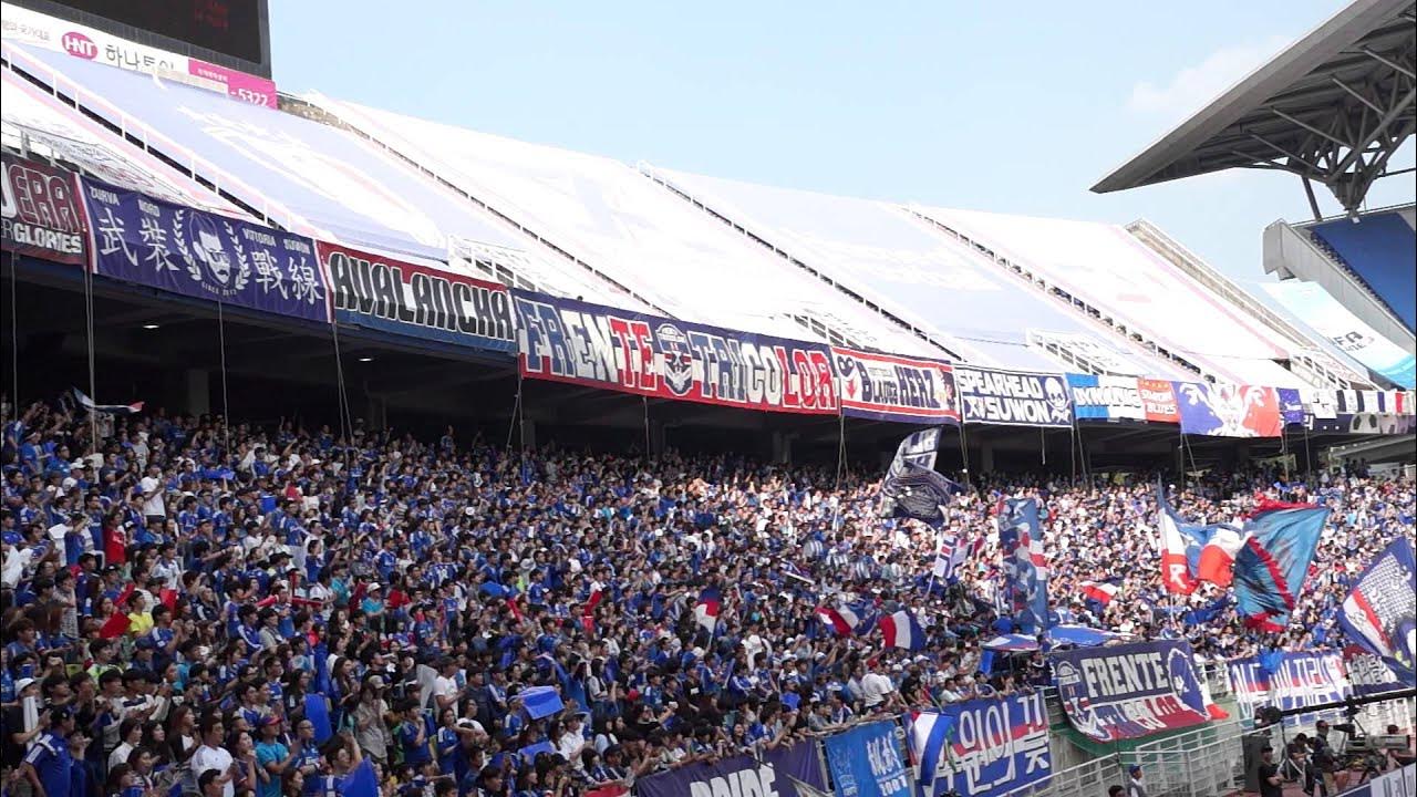 11# 2015.09.19.토 수원 VS FC 5EOU1. 프렌테 트리콜로# 11신영록선수의 시축행사/신영록선수응원가와 콜/모든관중분들의뜨거운박수 - YouTube