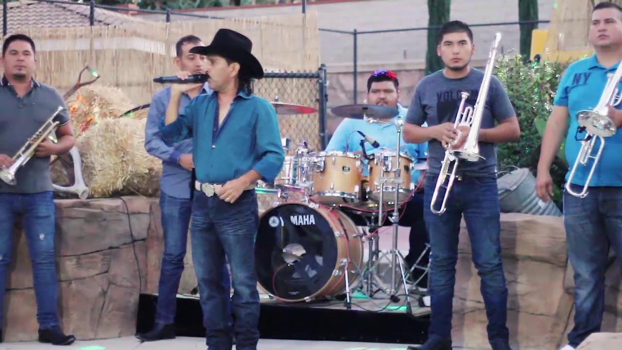 Banda Arkangel R-15 de Chuy Navarro ''La Araña'' prod.en vivo 2018 ...