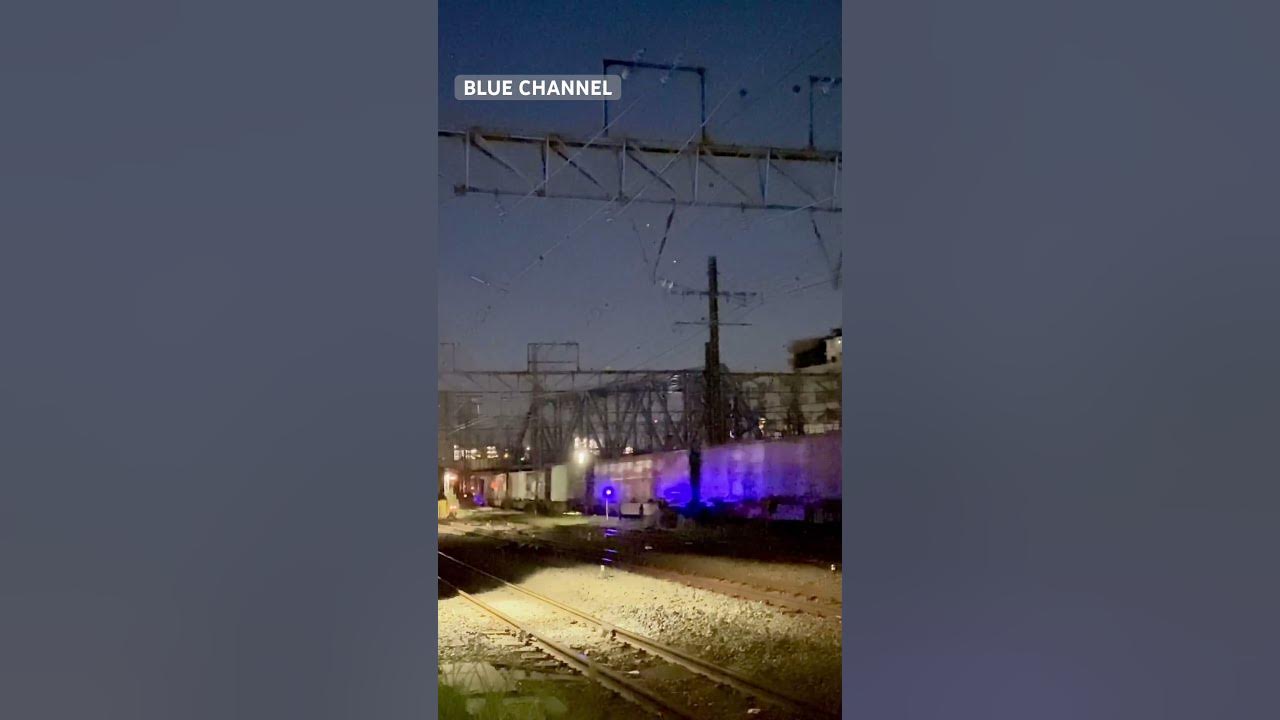 (貨物列車) 2023/07/29 1098レ EF210-317 + コキ25B (名古屋タ〜八戸貨物) #Shorts - YouTube