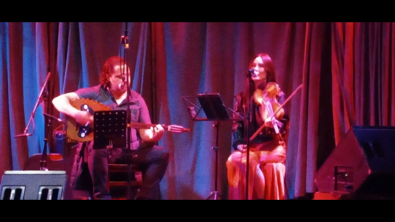 Aya Safiya and Michael Garibaldi, music of Greece - YouTube