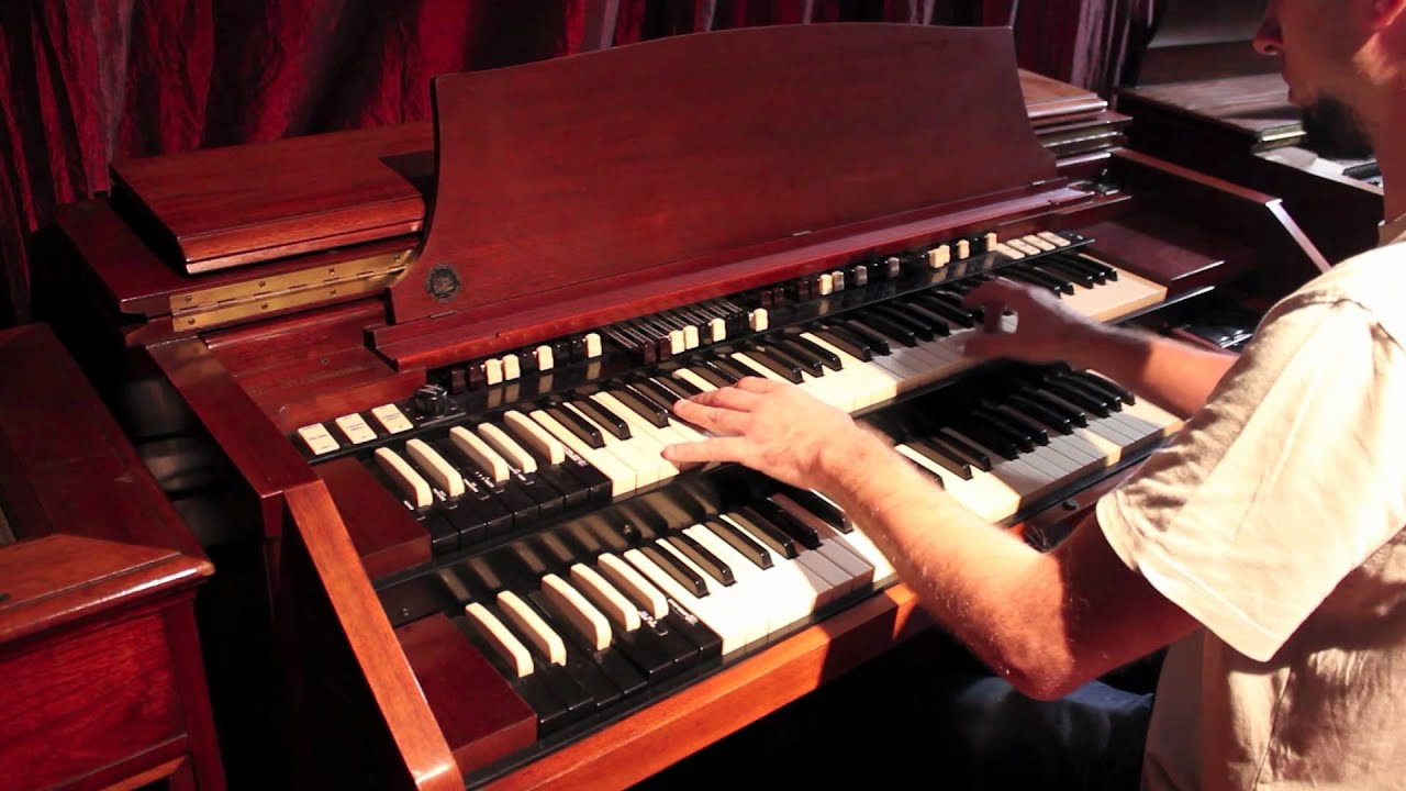 Hammond Rt3 - YouTube