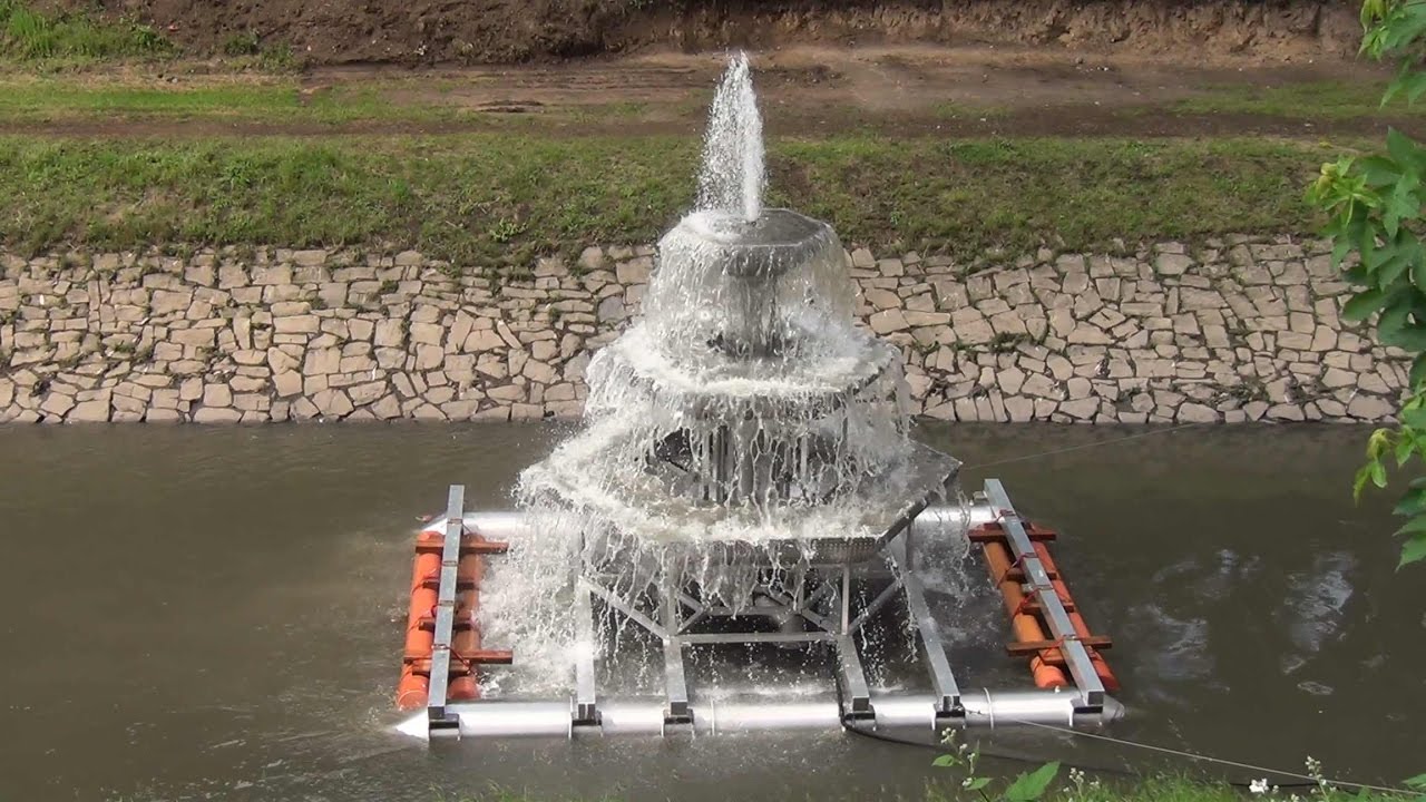 Großer Brunnen, schwimmender Springbrunnen - YouTube